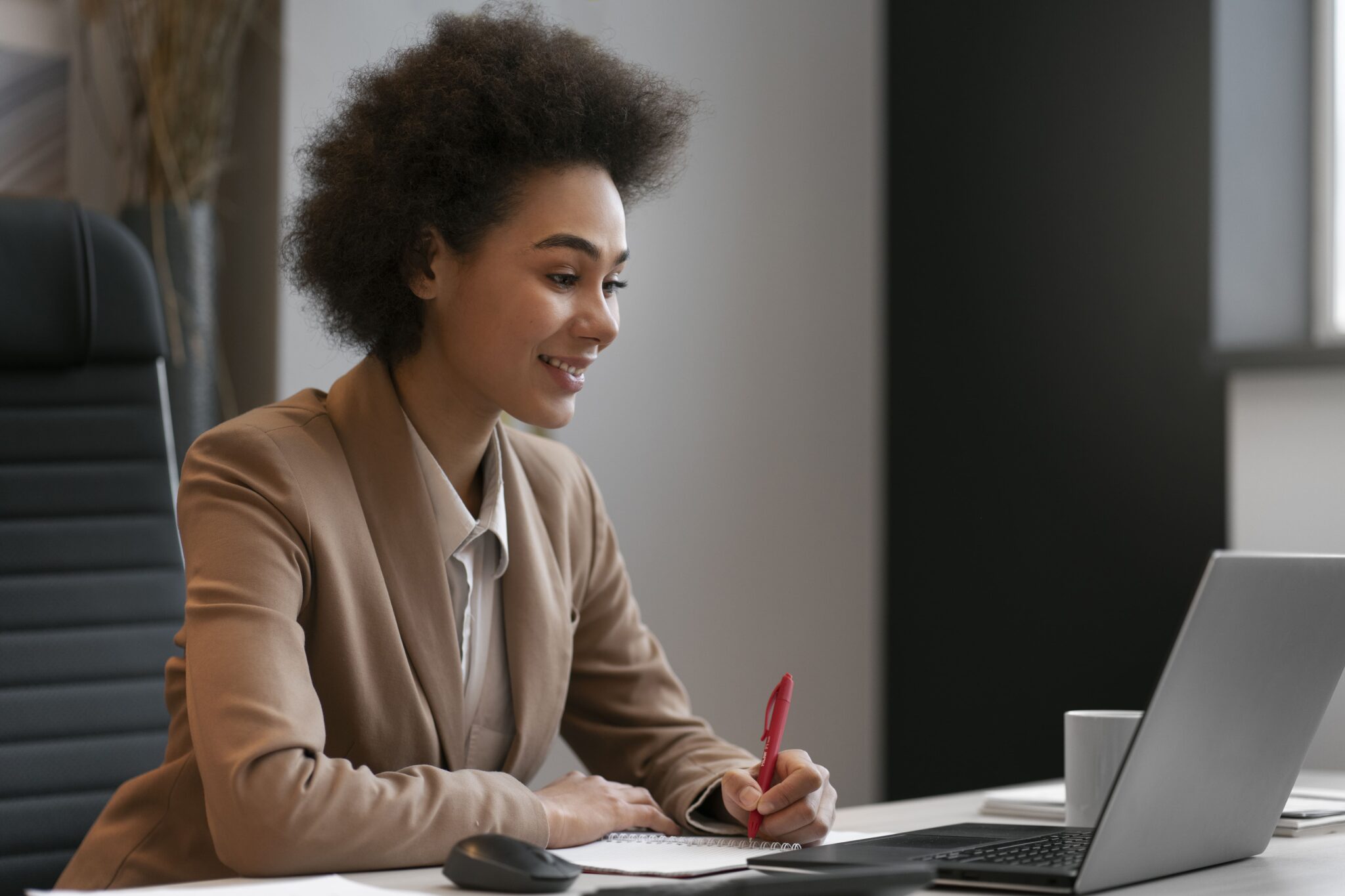 Exemplos de Uso do OnBase em Diferentes Setores - AX4B Exemplos de Uso do OnBase em Diferentes Setores - AX4B